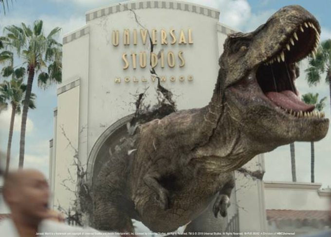 VIDEO: JURASSIC WORLD's Dinosaur Invades Universal in New Ad Video