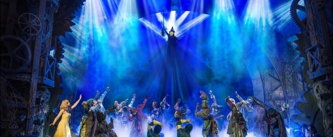 BWW Interview: The Cast of WICKED Share Why They Love the Show