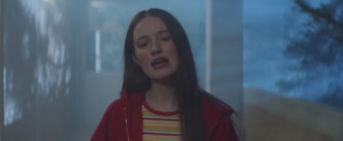 VIDEO: Sigrid Debuts Spielberg-Inspired, Coming-of-Age HIGH FIVE Video