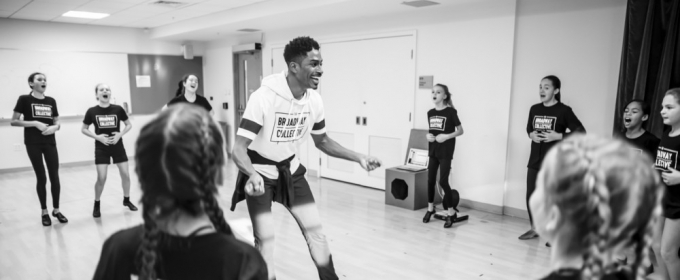 Robert Hartwell Launches 2018 Tour of The Broadway Collective Master Class