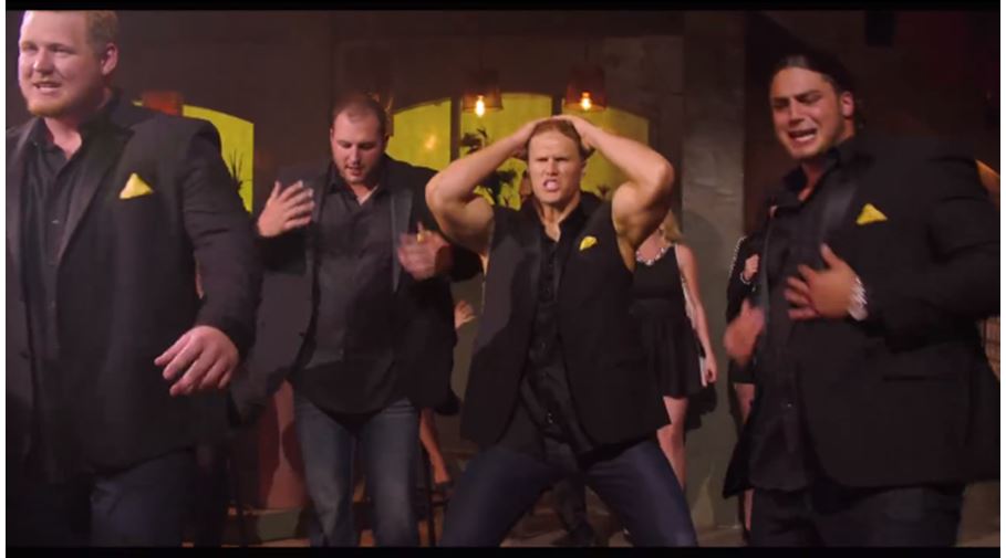 STAGE TUBE: Go Behind the Scenes With PITCH PERFECT 2 as The Green Bay ...