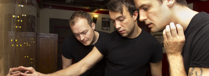 Photos: THE COMEDY ABOUT A BANK ROBBERY Cast Tackles The Million Pound ...