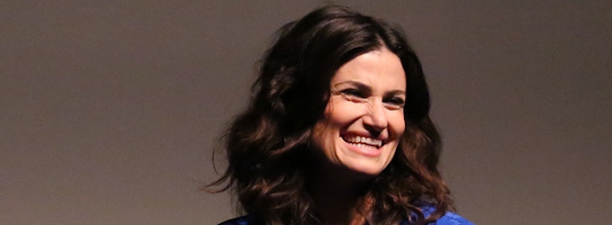 Idina Menzel Reveals BEACHES Reboot Will Feature At Least One New Scene
