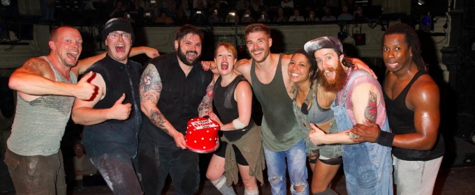 STOMP Cast and Audience Celebrate 15th Birthday in London with Cake