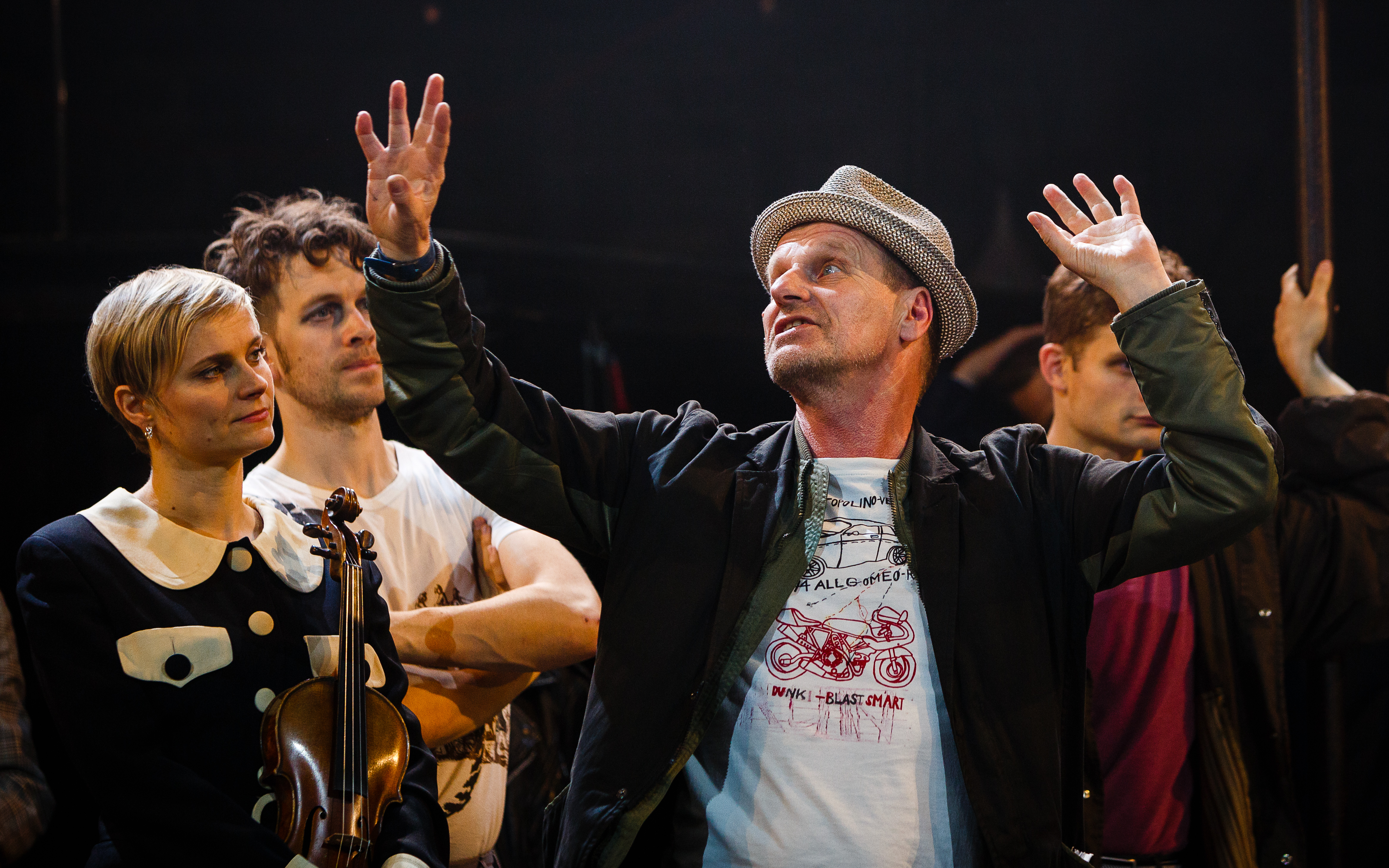 Interview: Mike Shepherd Talks KNEEHIGH