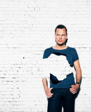 TV & West End Star Ali Cook Announces UK Magic Tour