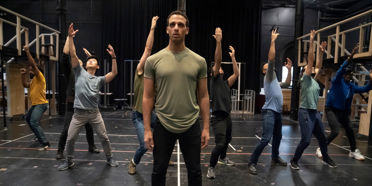 Photos: First Look at Ari'el Stachel, David Hyde Pierce and More in ...