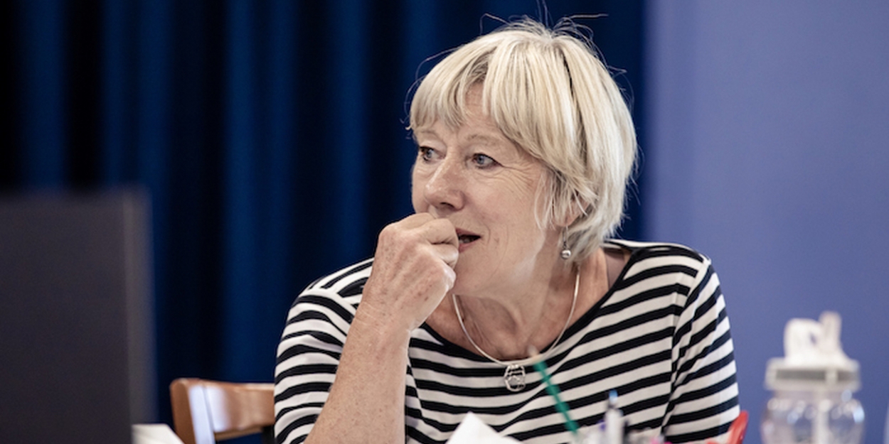 Guest Blog: Tricia Kelly On GASLIGHT at Watford Palace Theatre