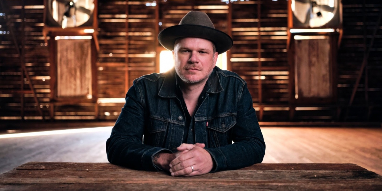 Jason Eady Shares New Song 'Saturday Night'