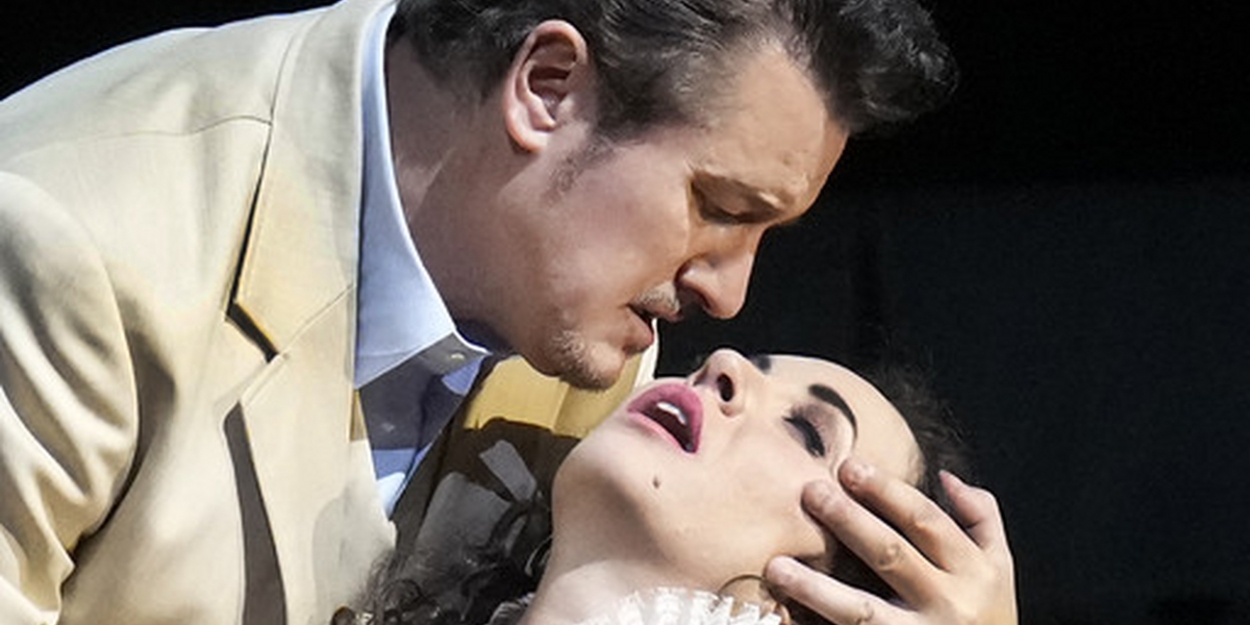 Review: Met Audience Tips Its Hat to FEDORA on New Year's Eve