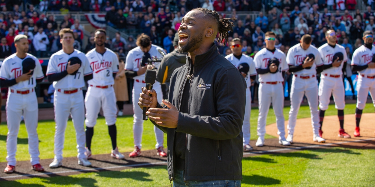 Photos: HAMILTON Star D. Jerome Sings Sings The National Anthem at ...