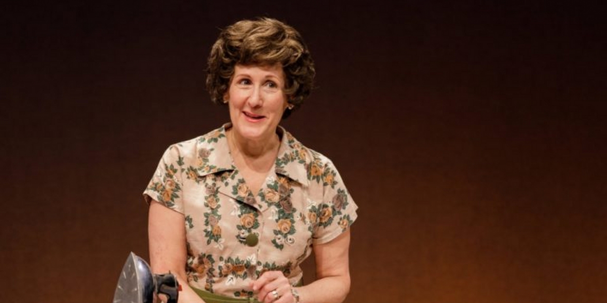 Review: ERMA BOMBECK: AT WIT'S END at SHEA'S 710 THEATRE- As Funny as ...