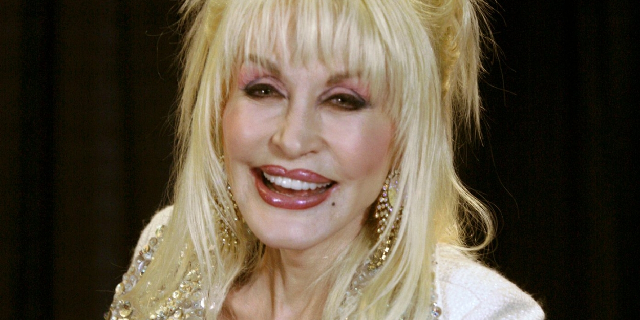 Dolly Parton Signs Book Deal With Indie Publishing Companies