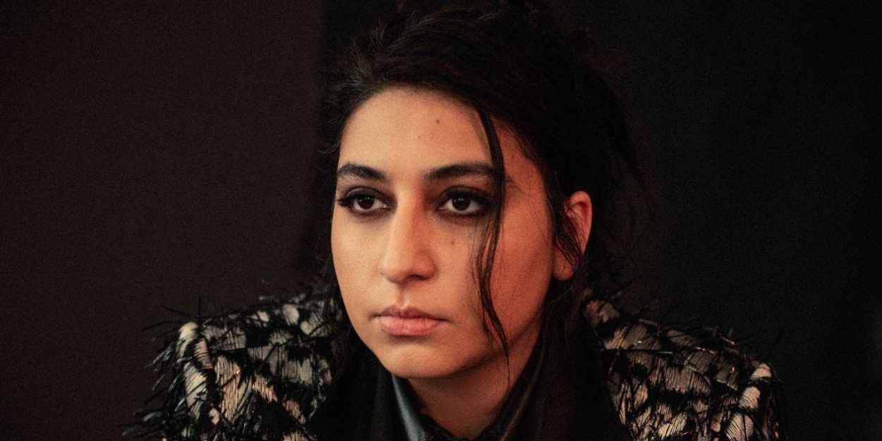 VIDEO: Arooj Aftab Releases 'Udhero Na' Live Performance from London ...