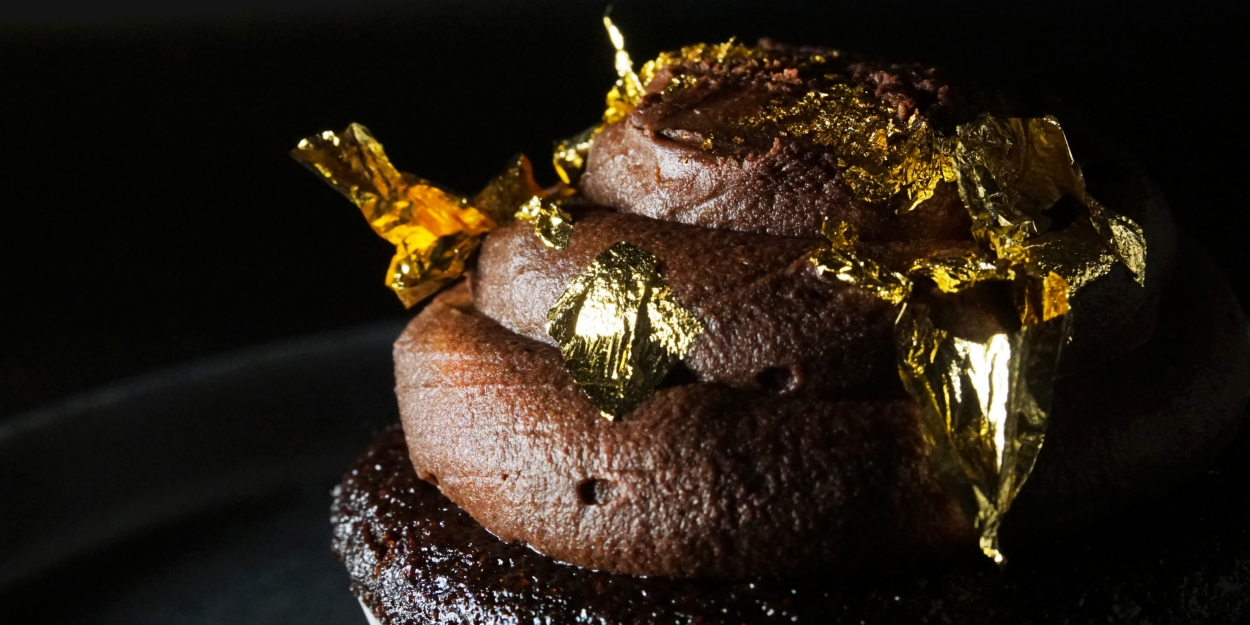 Review: INNOCENT YESTERDAY and S.N.O.B. Debut on the Upper East Side