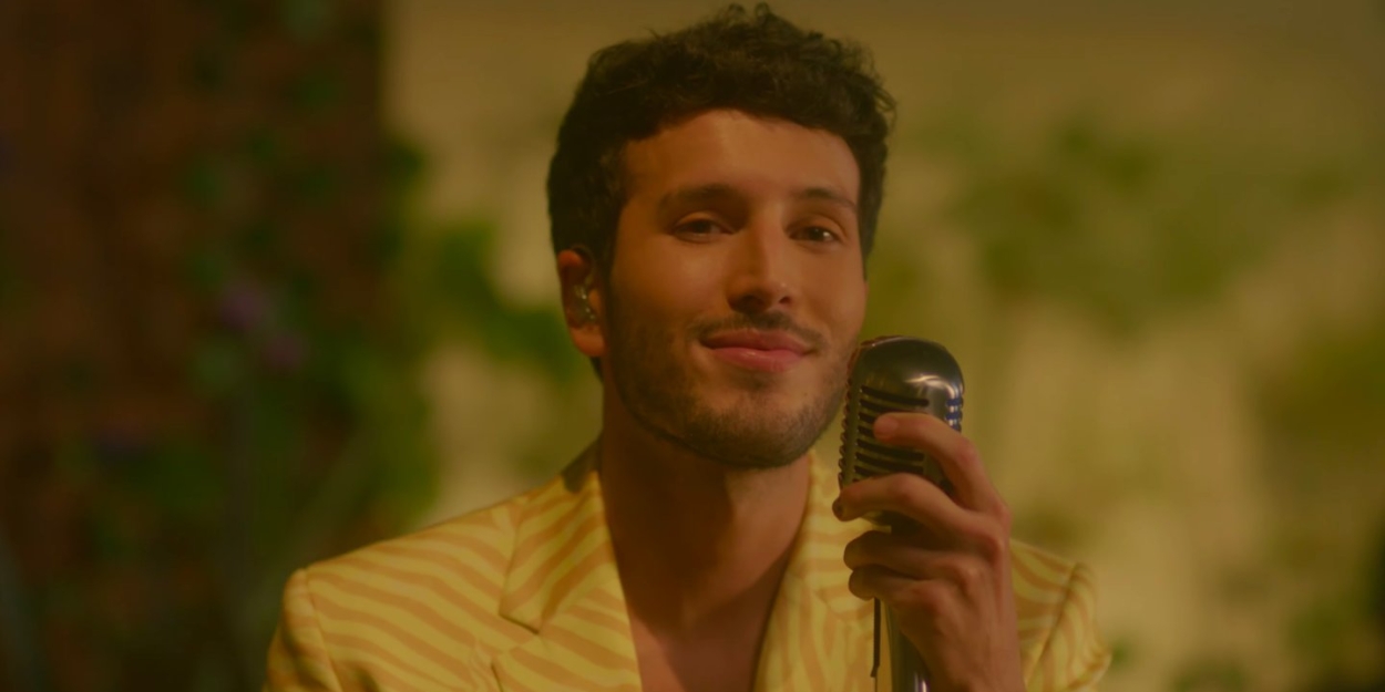 VIDEO: Sebastián Yatra Performs 'Dos Oruguitas' from ENCANTO in New ...