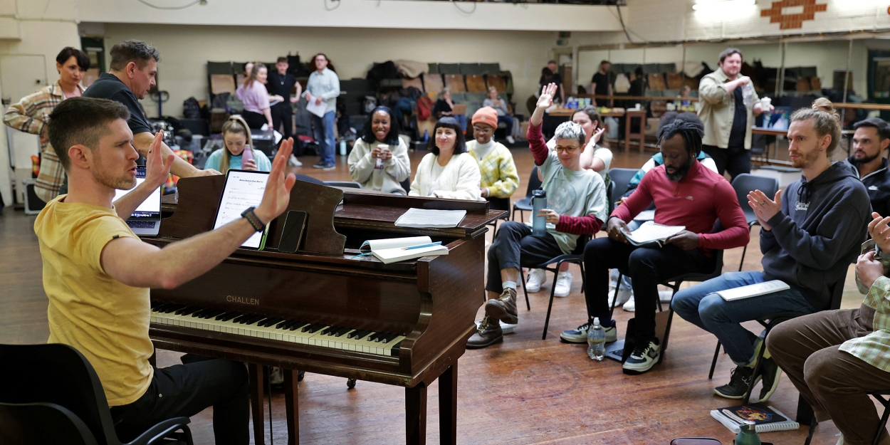 Photos: Inside Rehearsal For the UK Tour of THE SPONGEBOB MUSICAL