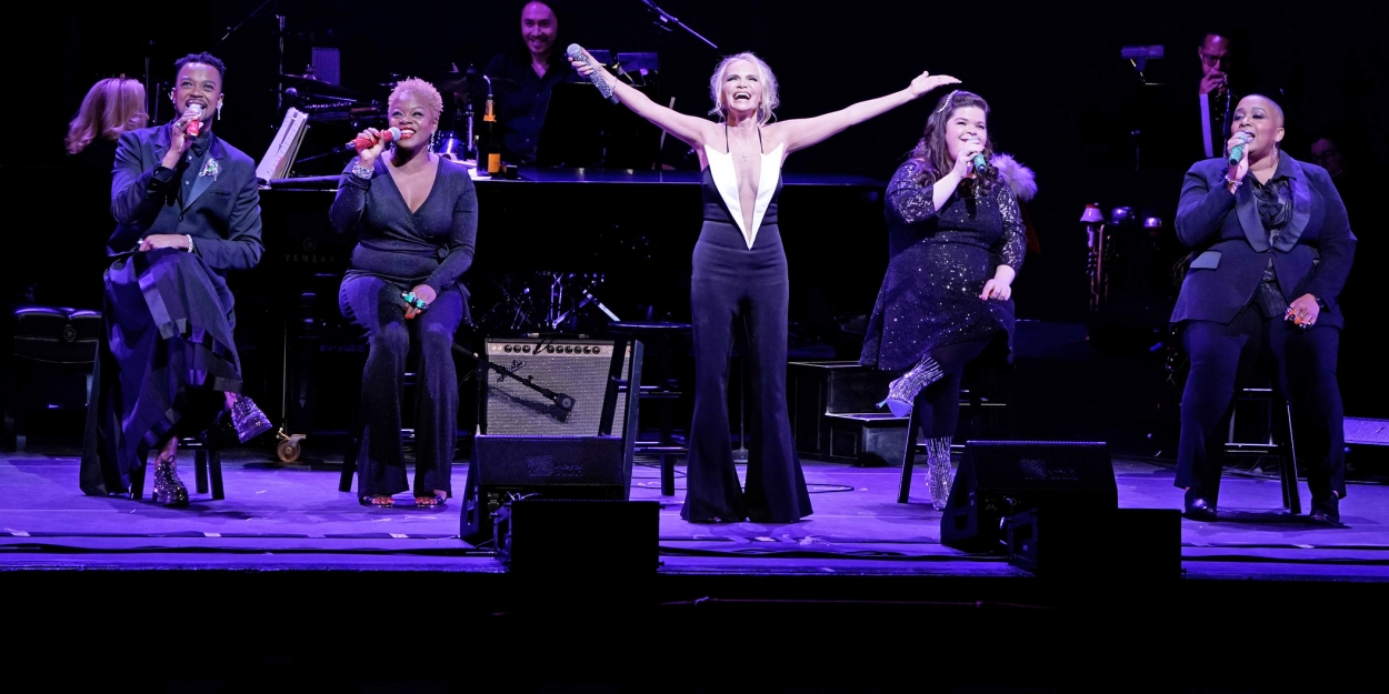 Review: Kristin Chenoweth Wins Christmas With CHRISTMAS AT THE MET at ...