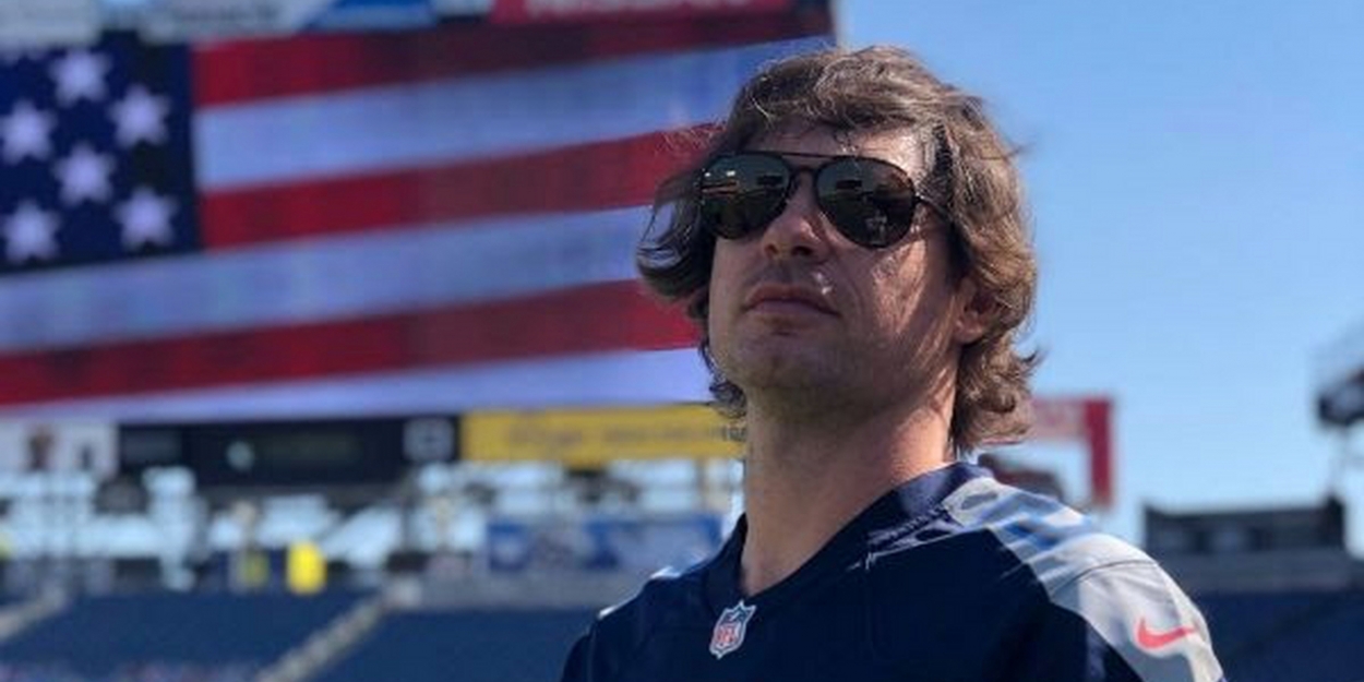 Matt Stell Performs National Anthem Prior to Tennessee Titans vs ...
