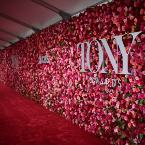 Video: Watch the 2025 Tony Awards Red Carpet Photo