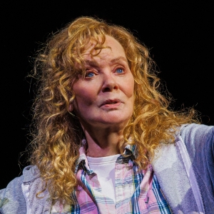 Photos: Emmy-Winner Jean Smart Stars In CALL ME IZZY On Broadway Photo