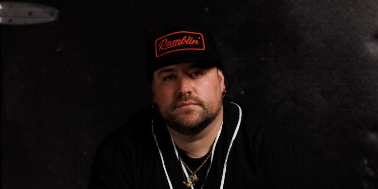 Sam Grow Releases New Single 'Lying In Church'