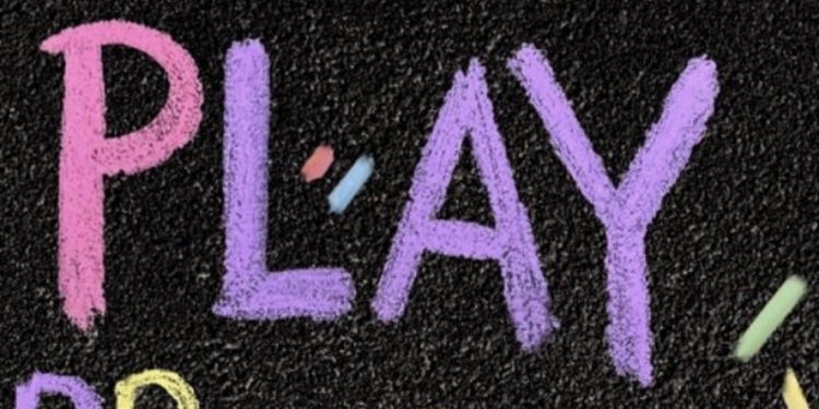 Singer-Songwriter Liz Lieber Unveils New Single 'Play Pretend'