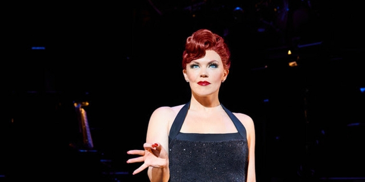 Tony-Nominee Robyn Hurder Extends CHICAGO Run