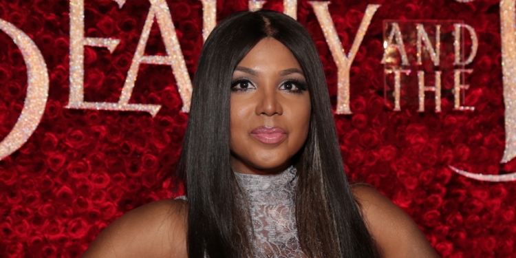 WE tv to Welcome THE BRAXTONS For New Series With Toni, Towanda, Trina, Tamar & Ms. Evelyn