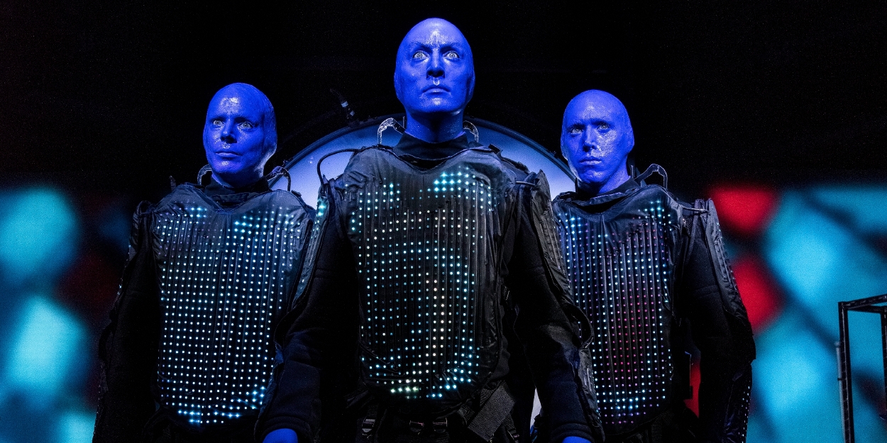 BLUE MAN GROUP Las Vegas Hosts First-Ever Deaf & Hard Of Hearing ...