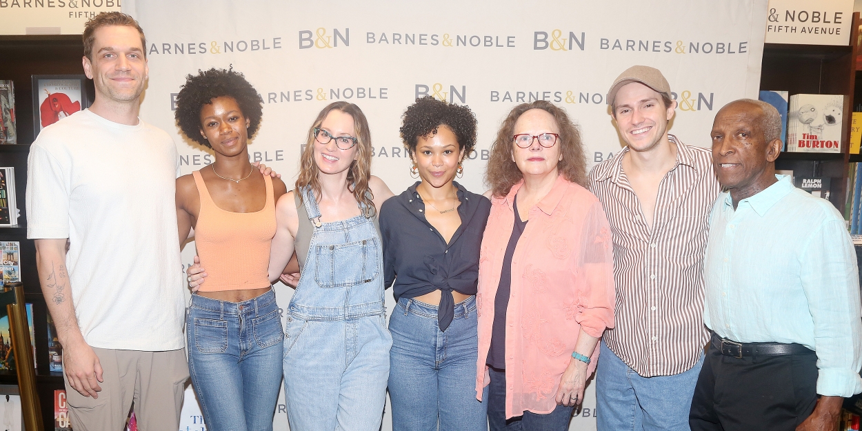 Photos: THE NOTEBOOK Cast at Barnes & Noble CD Signing Event