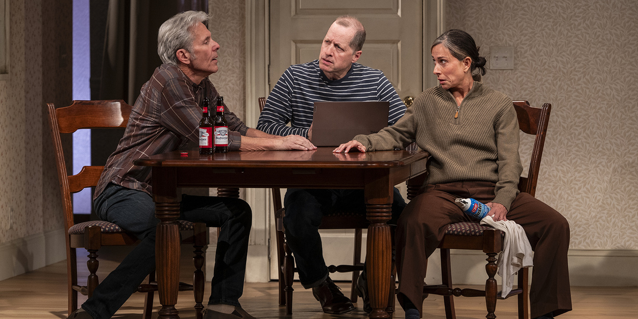 Review: CATCH AS CATCH CAN at Steppenwolf Theatre Company