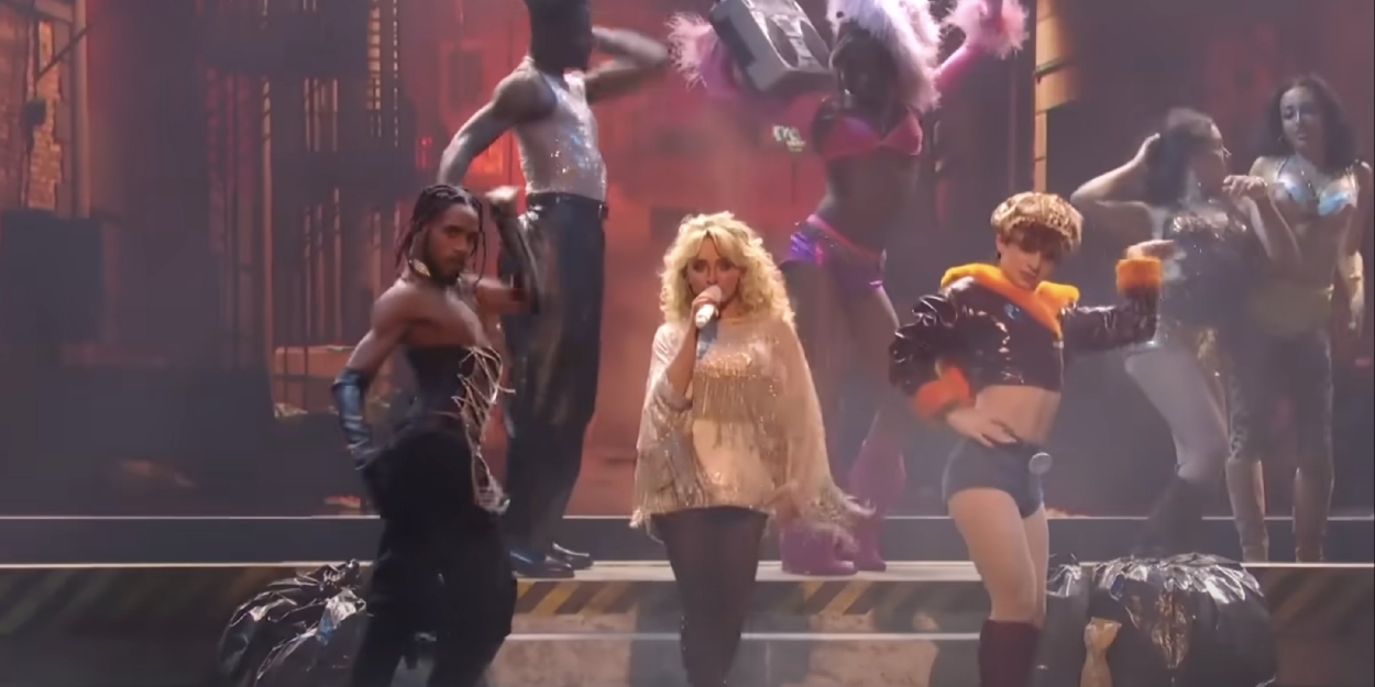 Video: Sabrina Carpenter Performs 'Tears' at 2025 VMAs