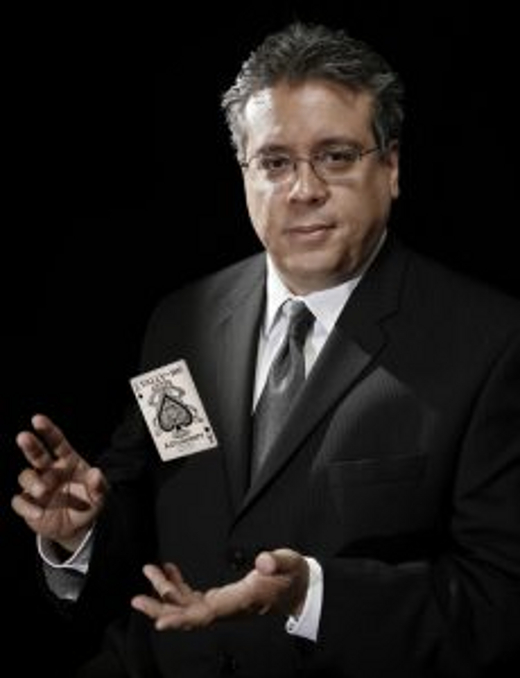 Eric DeCamps ♦ Pure Magic at Smoke & Mirrors Theater in House of Magic ...