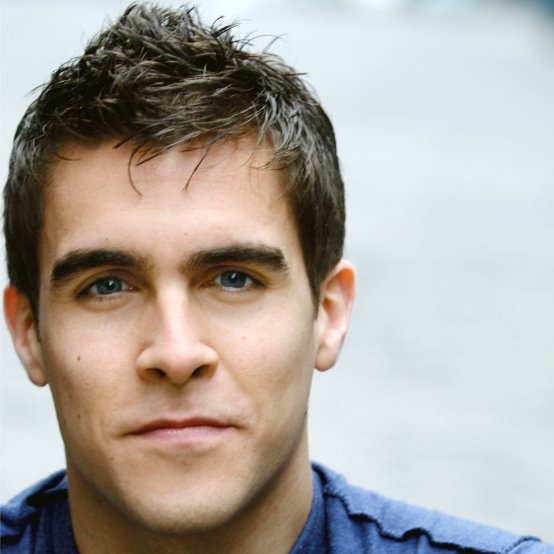 Josh Segarra Headshot Photo