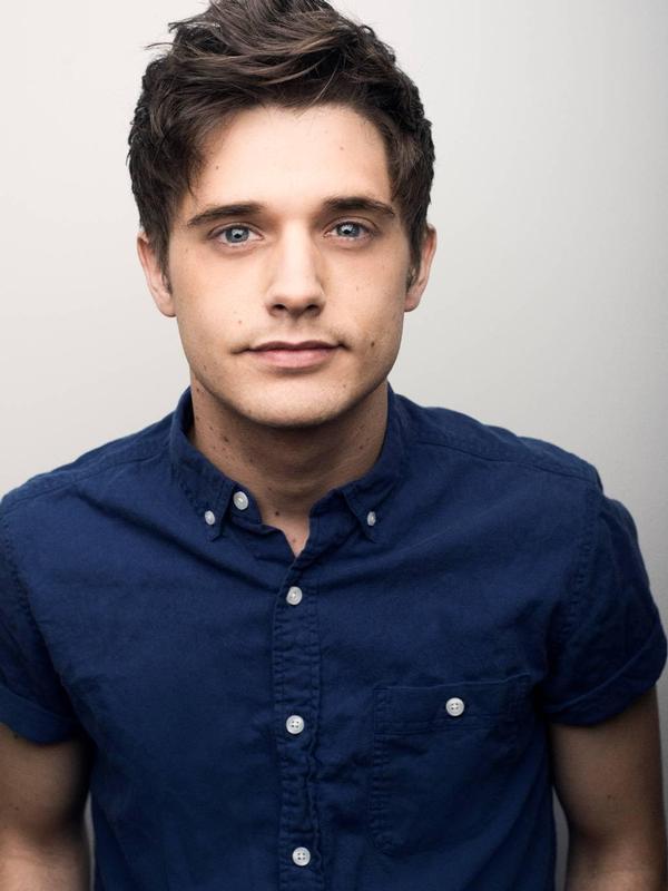Andy Mientus Headshot Photo