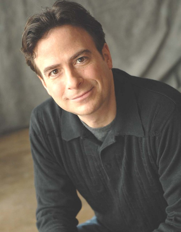 Daniel Krell Headshot Photo