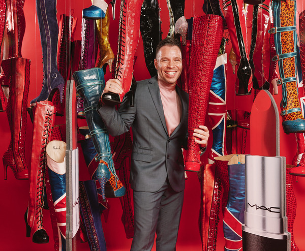 Photos: Go Inside the KINKY BOOTS Opening Night Portrait Studio!