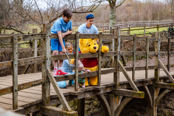 Photos/Video: The UK Cast of WINNIE THE POOH Visits Hundred Acre Wood