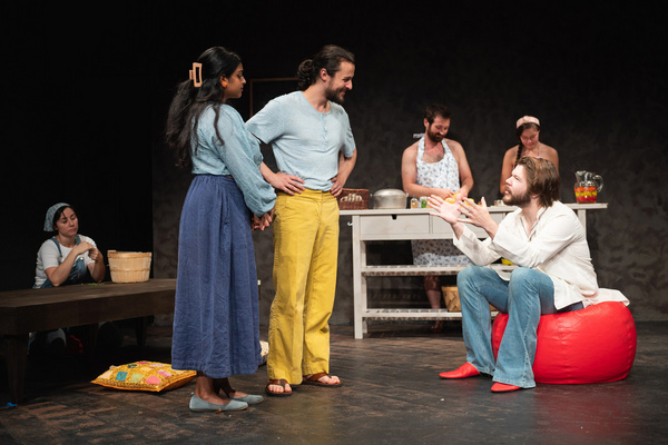 Photos: Commune Comedy VERMONT Opens At Wild Project