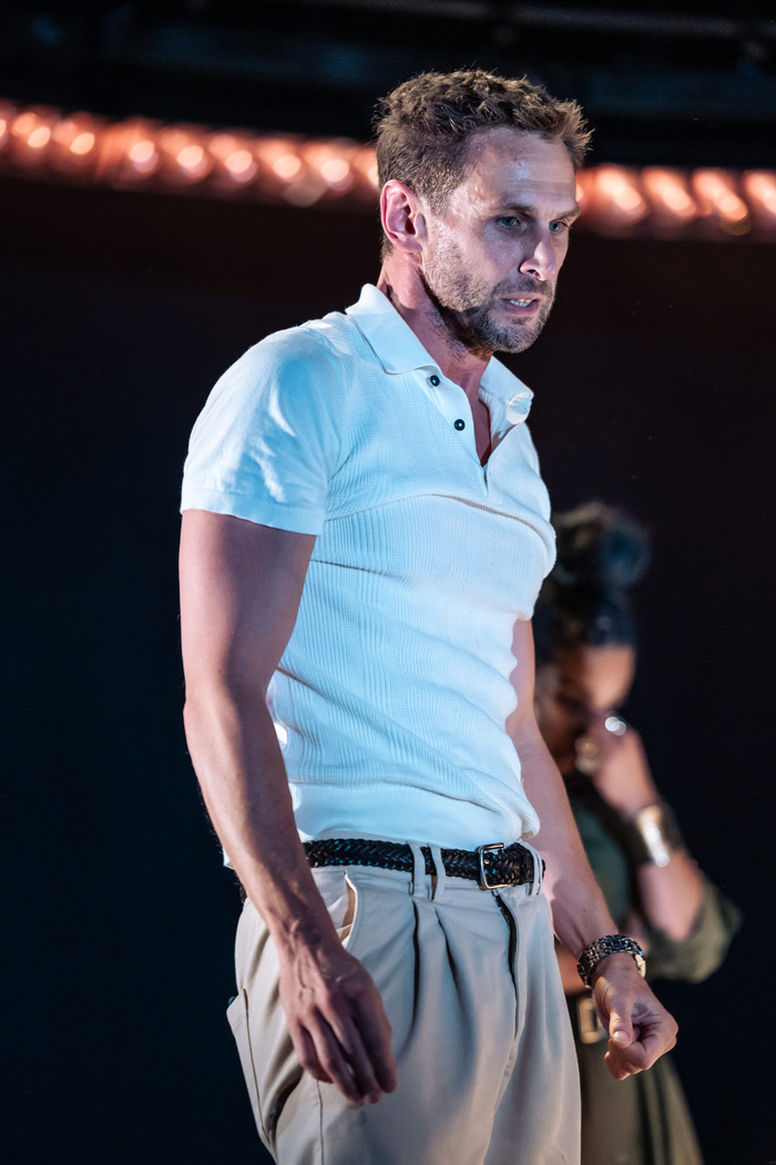 Photos: First Look at GOD OF CARNAGE at the Lyric Hammersmith Theatre