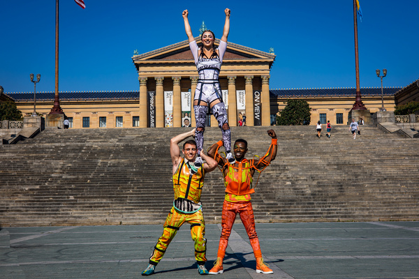 Photos: Cirque Du Soleil BAZZAR Artists Visit Philadelphia Museum Of ...