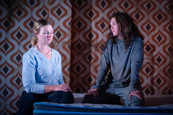 Photos: First Look At Kelsey Landon And More In ON CLOVER ROAD At Santa ...