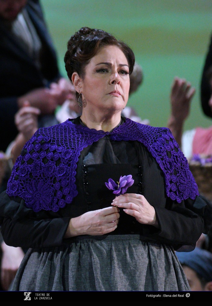 PHOTOS: No te pierdas las imágenes de LA ROSA DEL AZAFRÁN en el Teatro ...