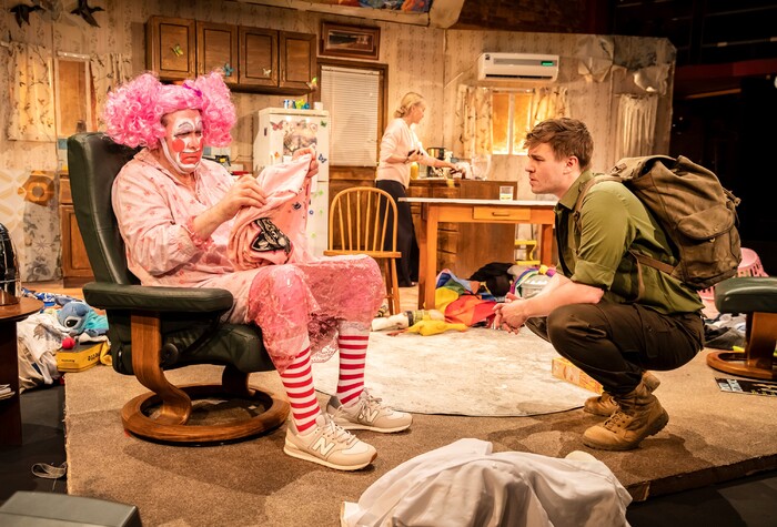 Photos: First Look at Felicity Huffman in Taylor Mac's HIR at Park Theatre
