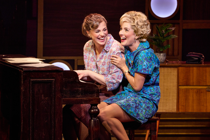 Photos: First Look at Kennedy, Massell, and More in BEAUTIFUL at Paper ...