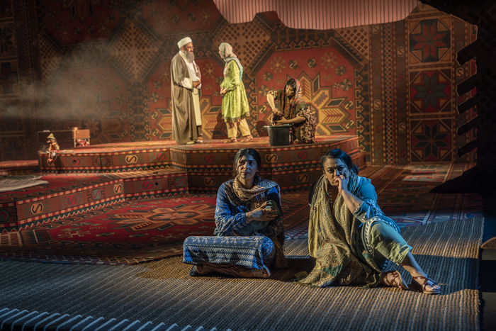 Photos: A THOUSAND SPLENDID SUNS At Birmingham Rep