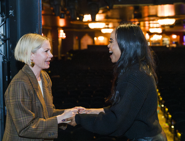 Photos: Michelle Williams Meets Michelle Williams At DEATH BECOMES HER ...
