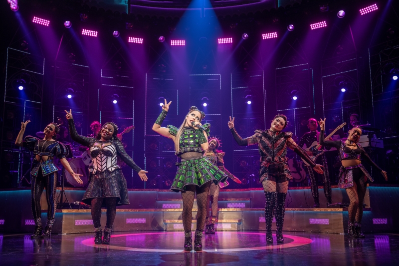 Review: SIX: THE MUSICAL Crowns Itself a Theatrical Game-Changer in ...