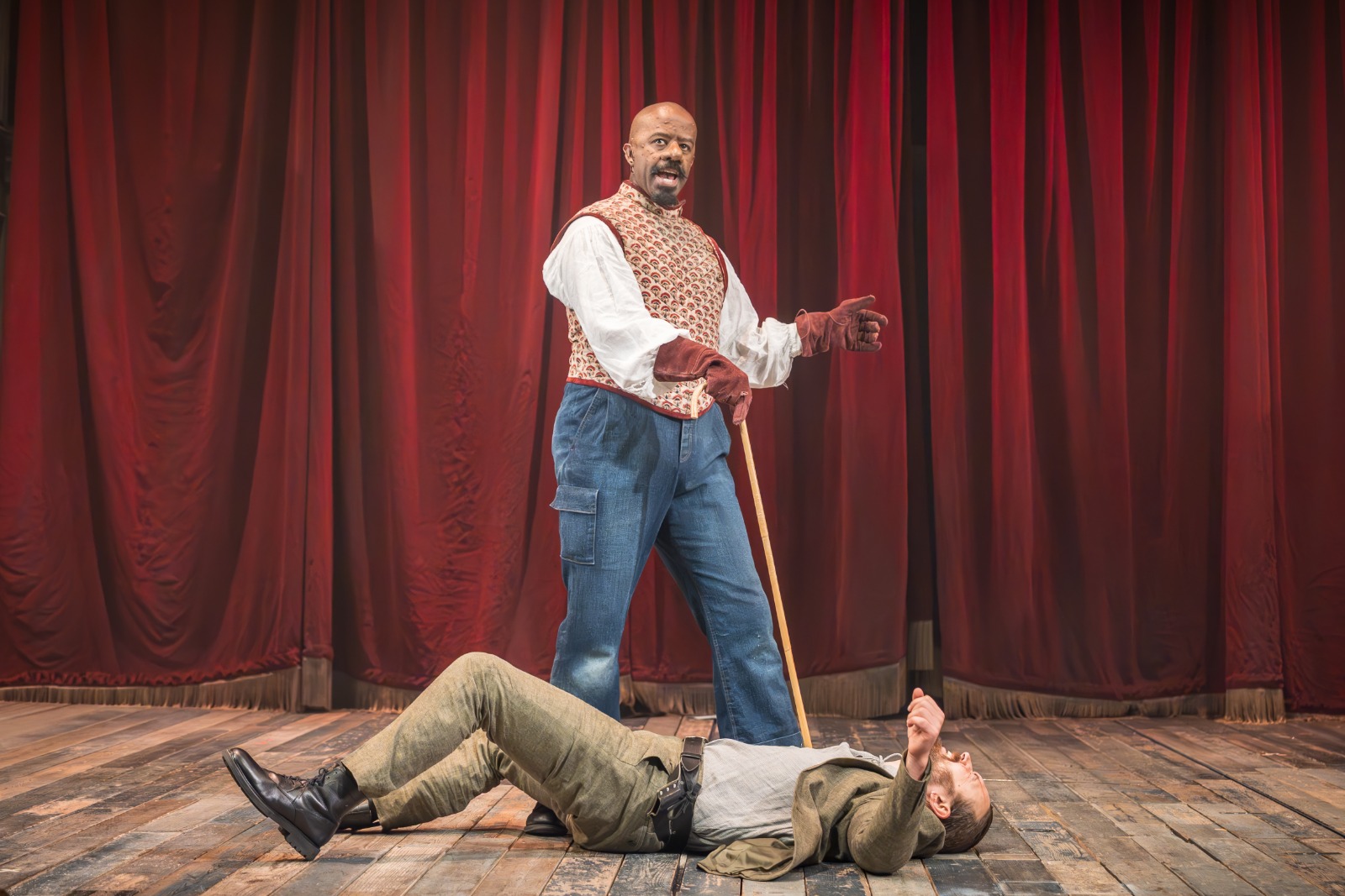Photos: Adrian Lester and More in CYRANO DE BERGERAC at the Noel Coward ...